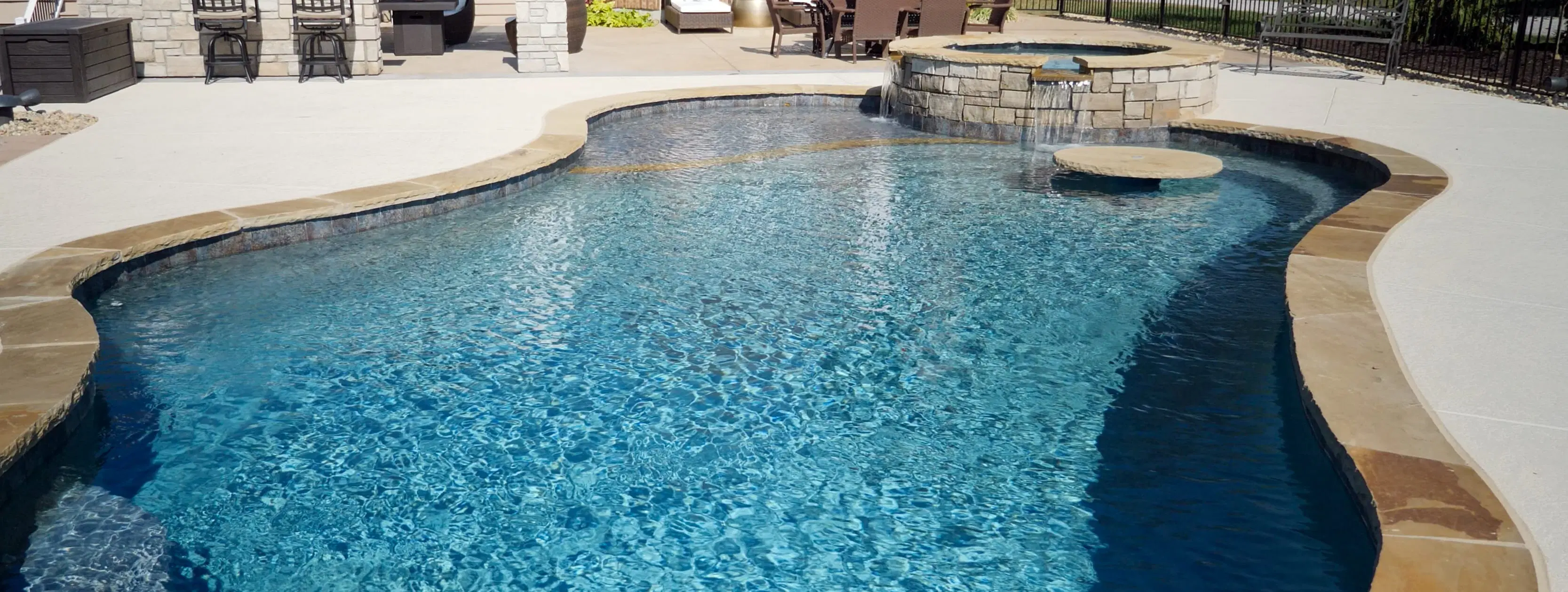 St. Louis Pool Builder & Swimming Pool Contractor | Blue Haven