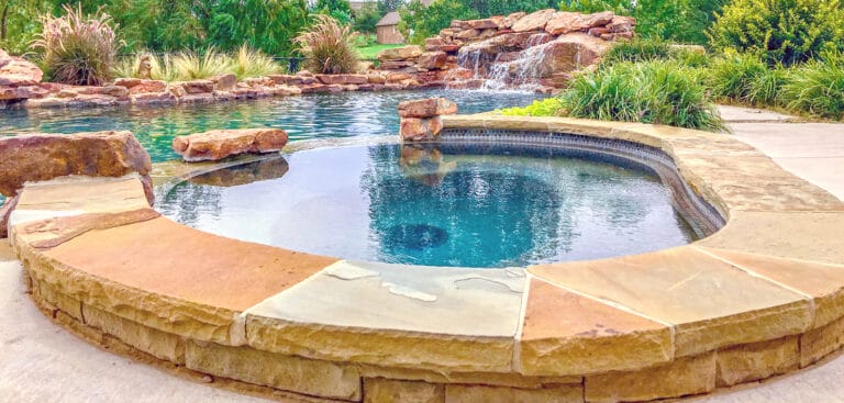 Custom Spa Pictures | Blue Haven Pools